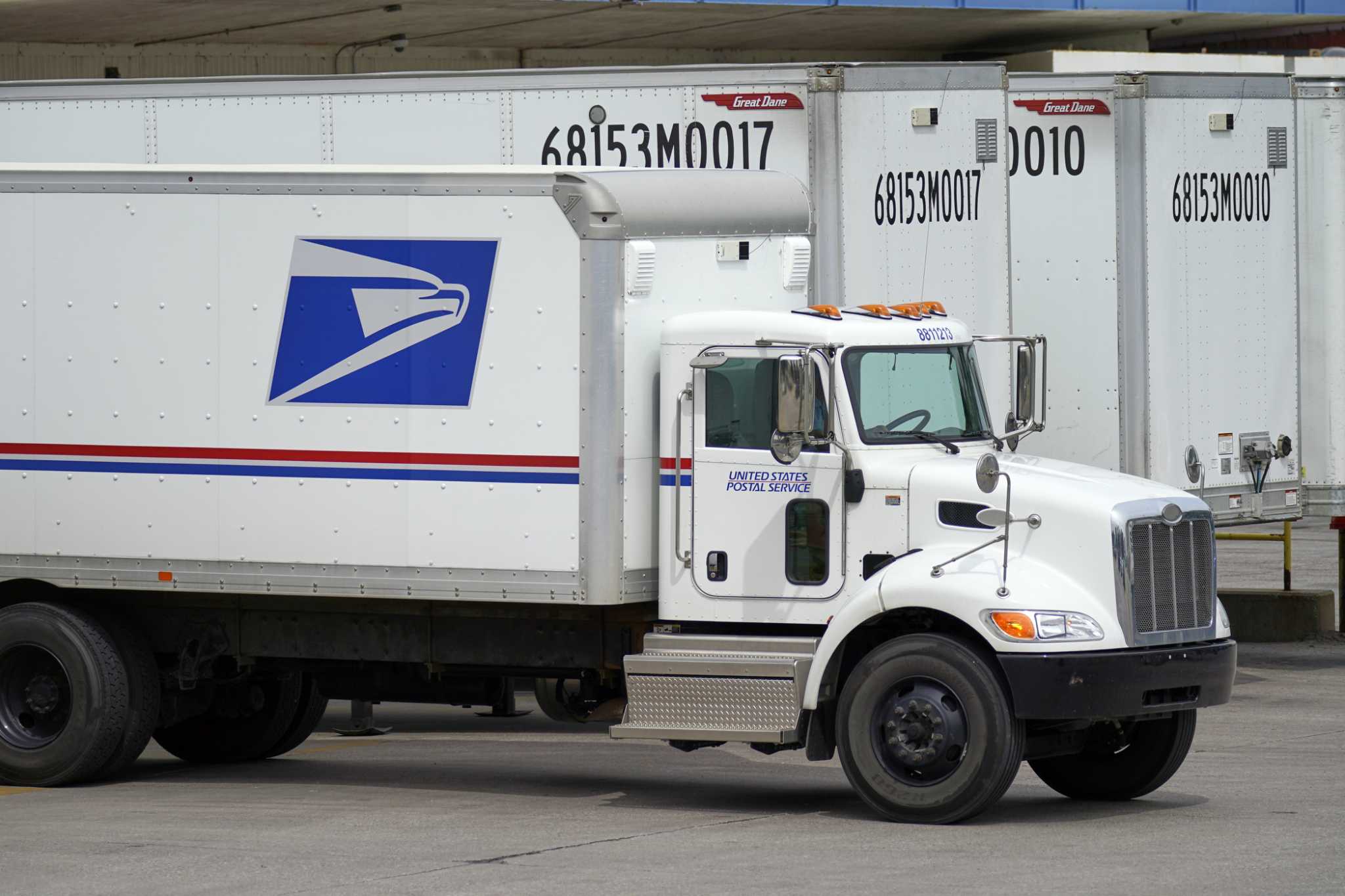 USPS Stamp Out Hunger food drive donates to local food banks on May 11