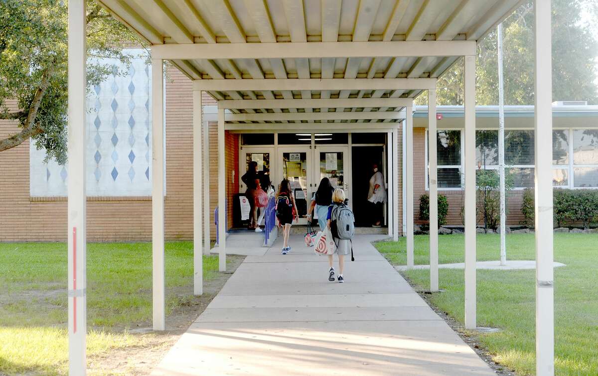 PN-G: Keep students home if waiting for COVID-19 test results