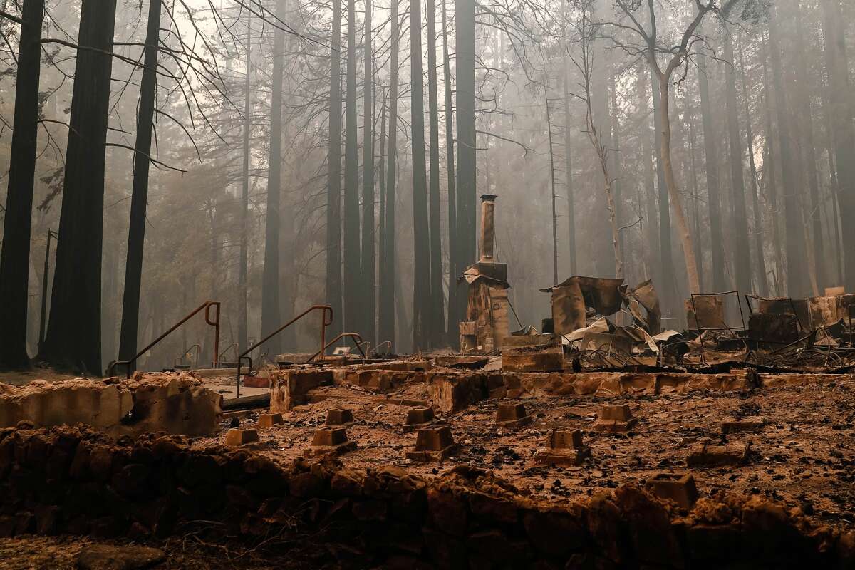 Fire wipes out Big Basin State Park's historic buildings