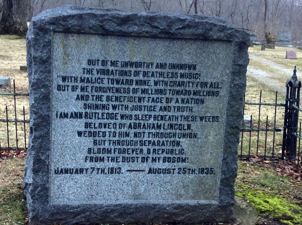 SIUE professor makng memories come alive