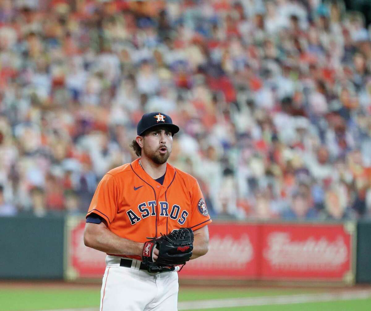Astros beat Angels in doubleheader opener