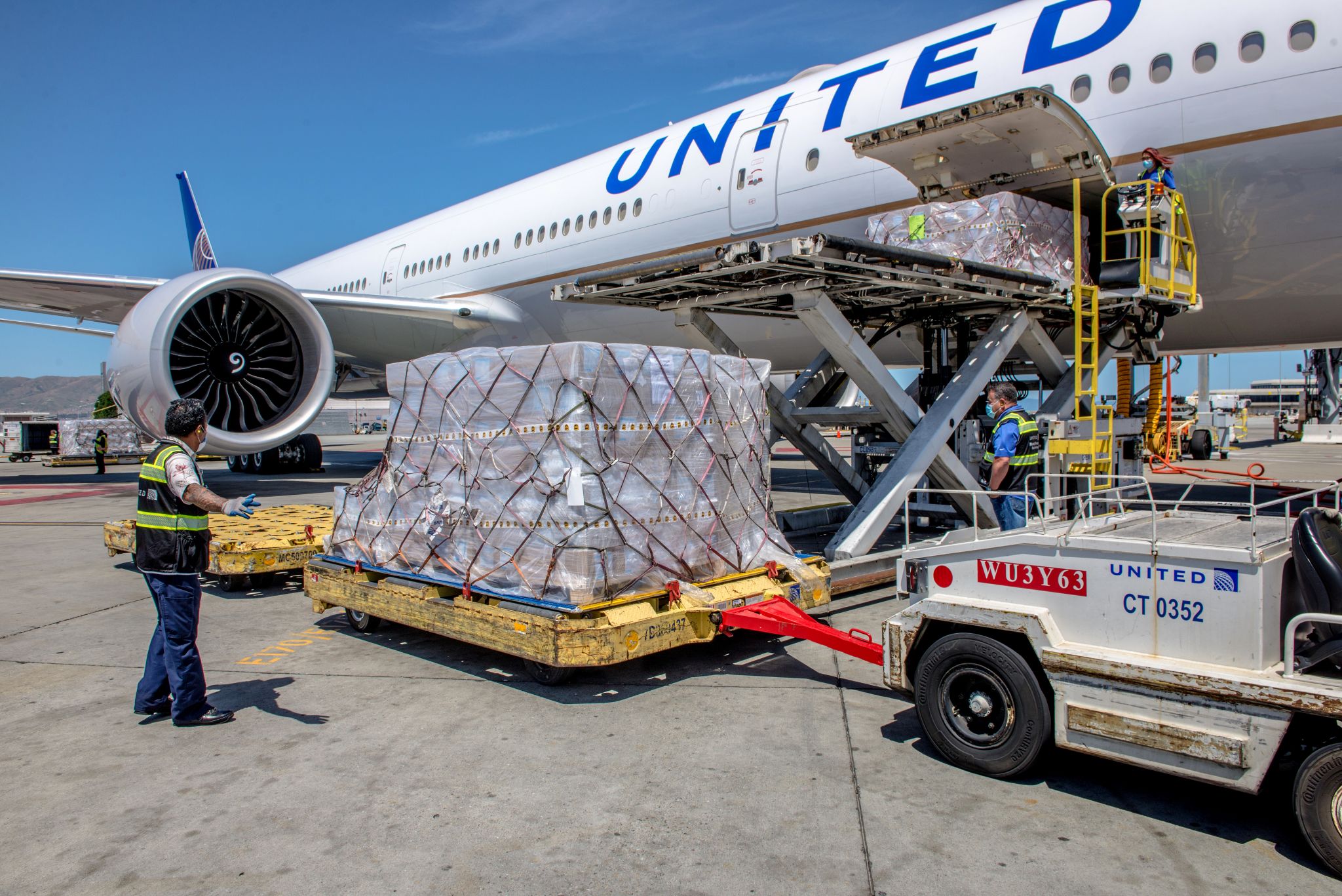 Airline ramp workers are busier than ever