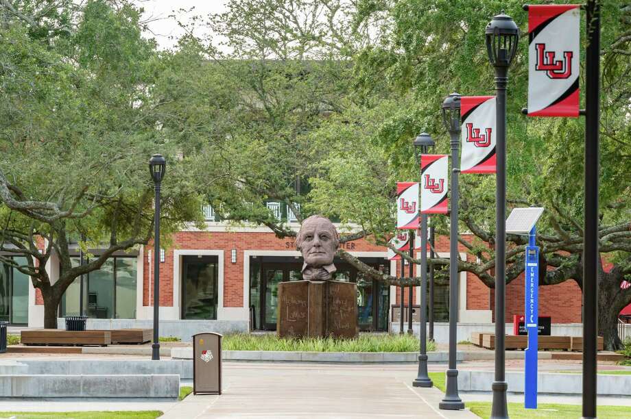 Voter registration happening at Lamar University - Beaumont Enterprise