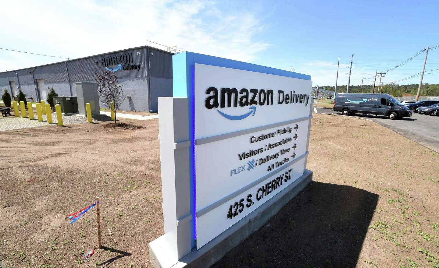 Amazon expands its network across CT as warehouse pushback builds