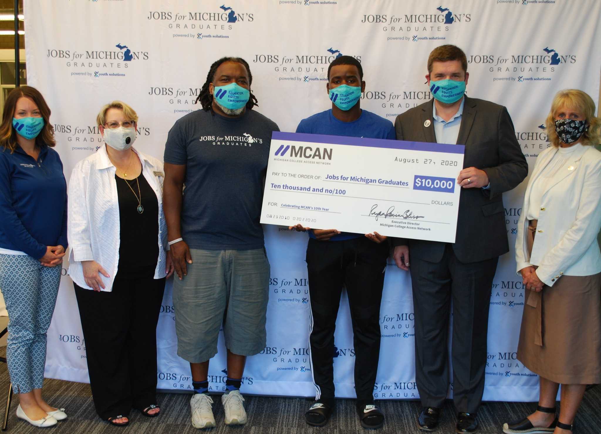 Michigan College Access Network awards $10,000 grant to Youth Solutions