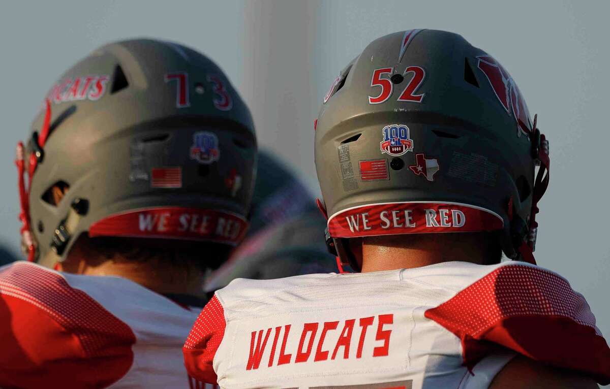 Chapel Hill sprints past Splendora in season opener