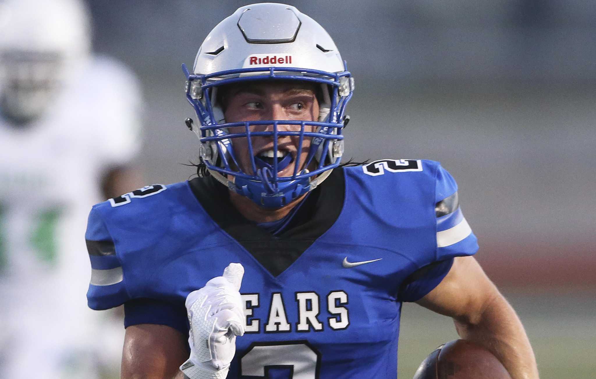 Football: La Vernia’s Dulak, Marion’s Williams named E-N Players of the ...