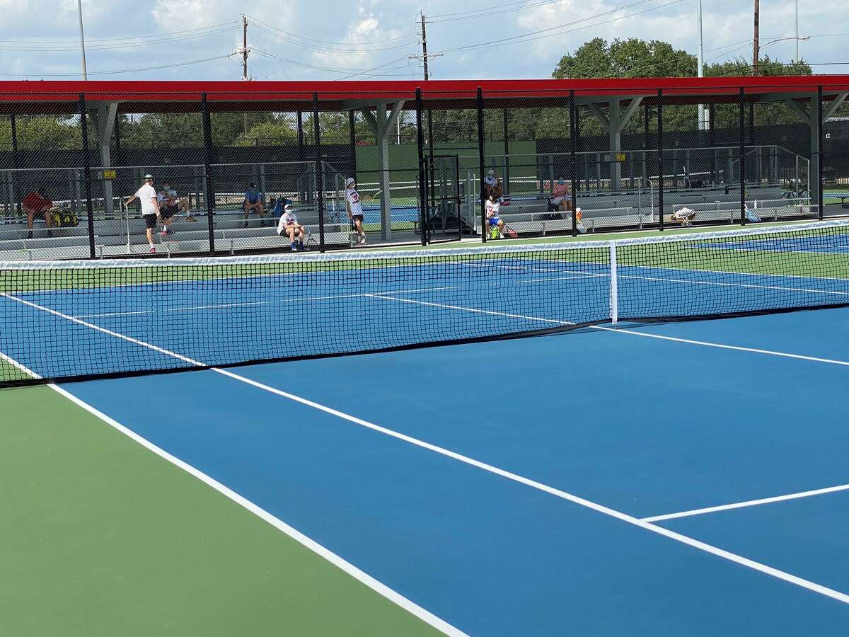 Memorial High School opens new tennis center through $898 million bond