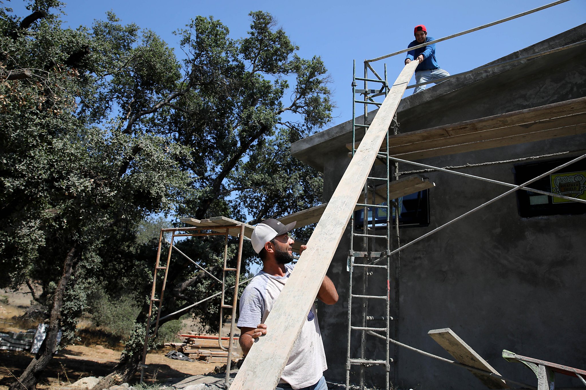 ‘Nothing to burn’: Fire-hardened homes in Wine Country give peace of ...