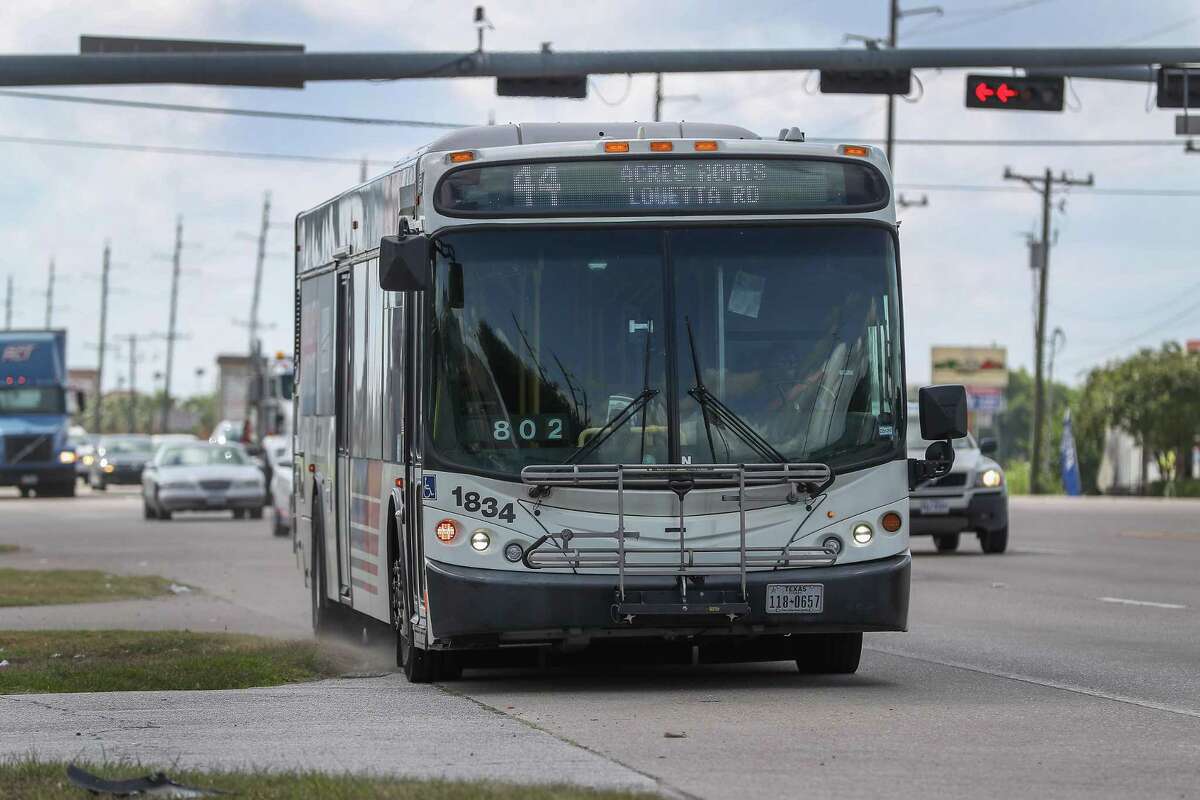 Transit on demand: Metro launches app to boost neighborhood shuttle program