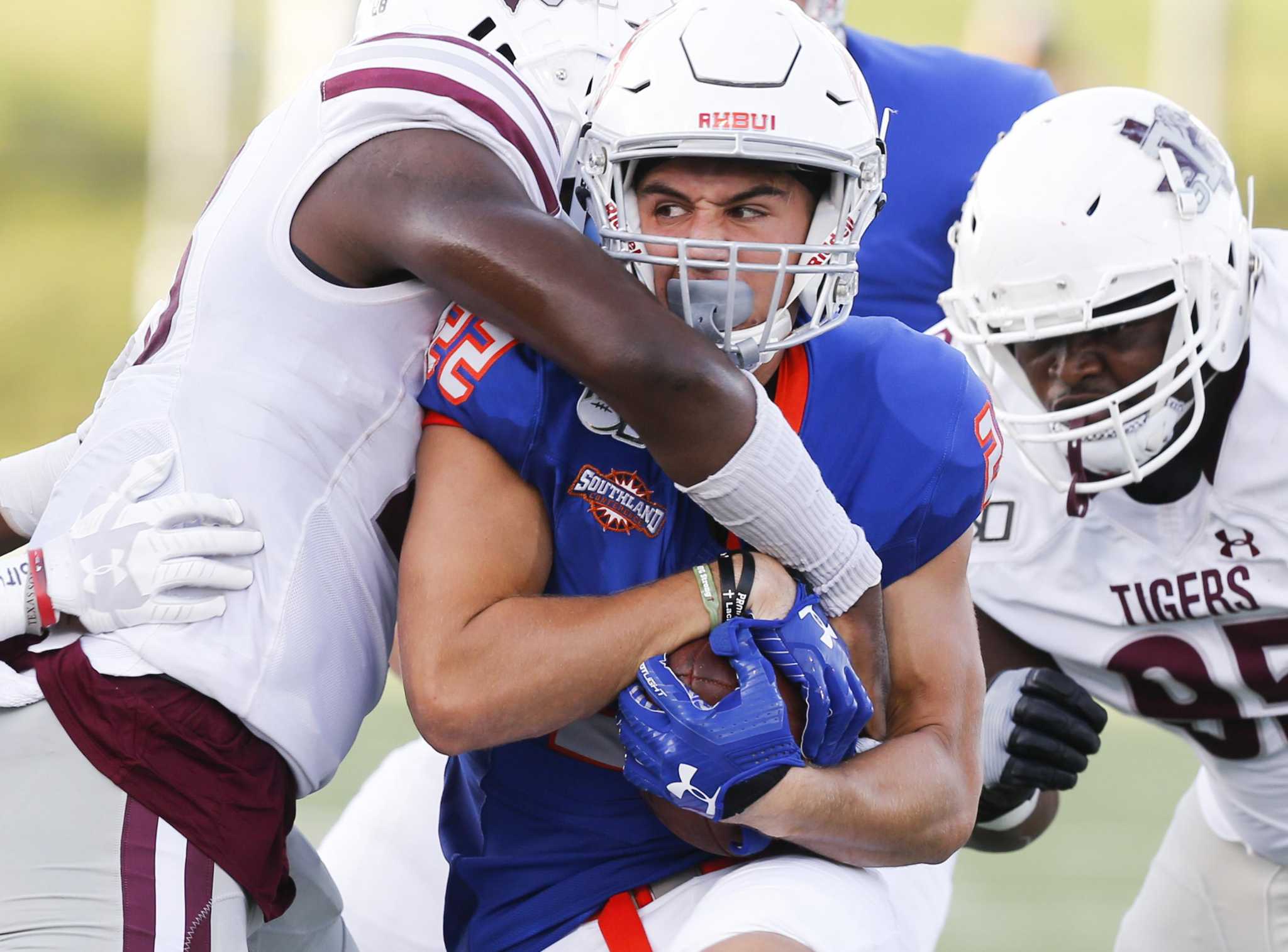 Houston Baptist looks to rise with fall football amid pandemic