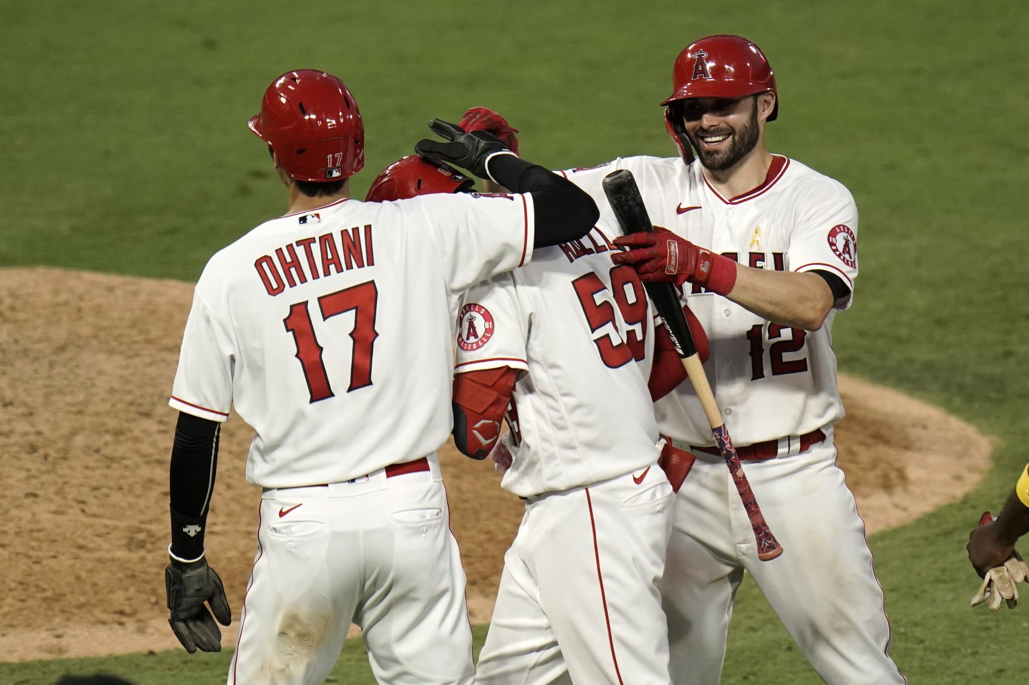 Mike Trout sets franchise HR mark, Angels rally past Astros