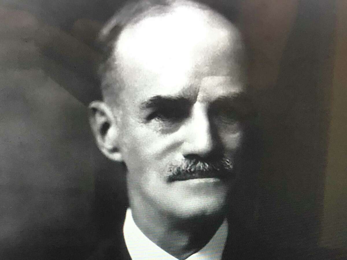 Pandemic-weary Americans want to know: Is there a Dr in the house?