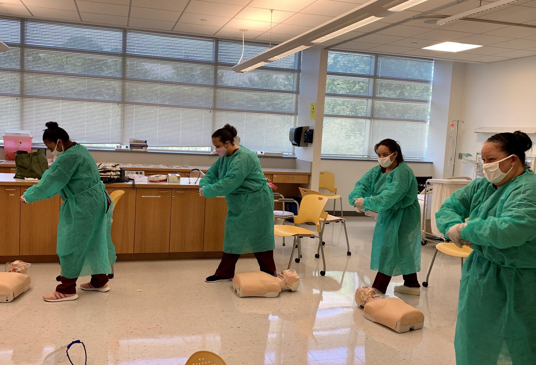 CT community colleges offer free fast-track health care programs
