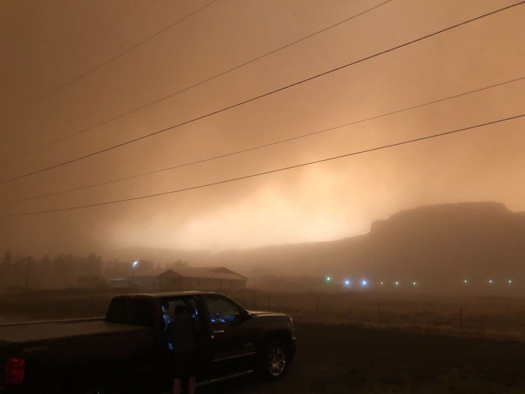 'Unprecedented and heartbreaking event': Wildfires burn over 300,000 ...