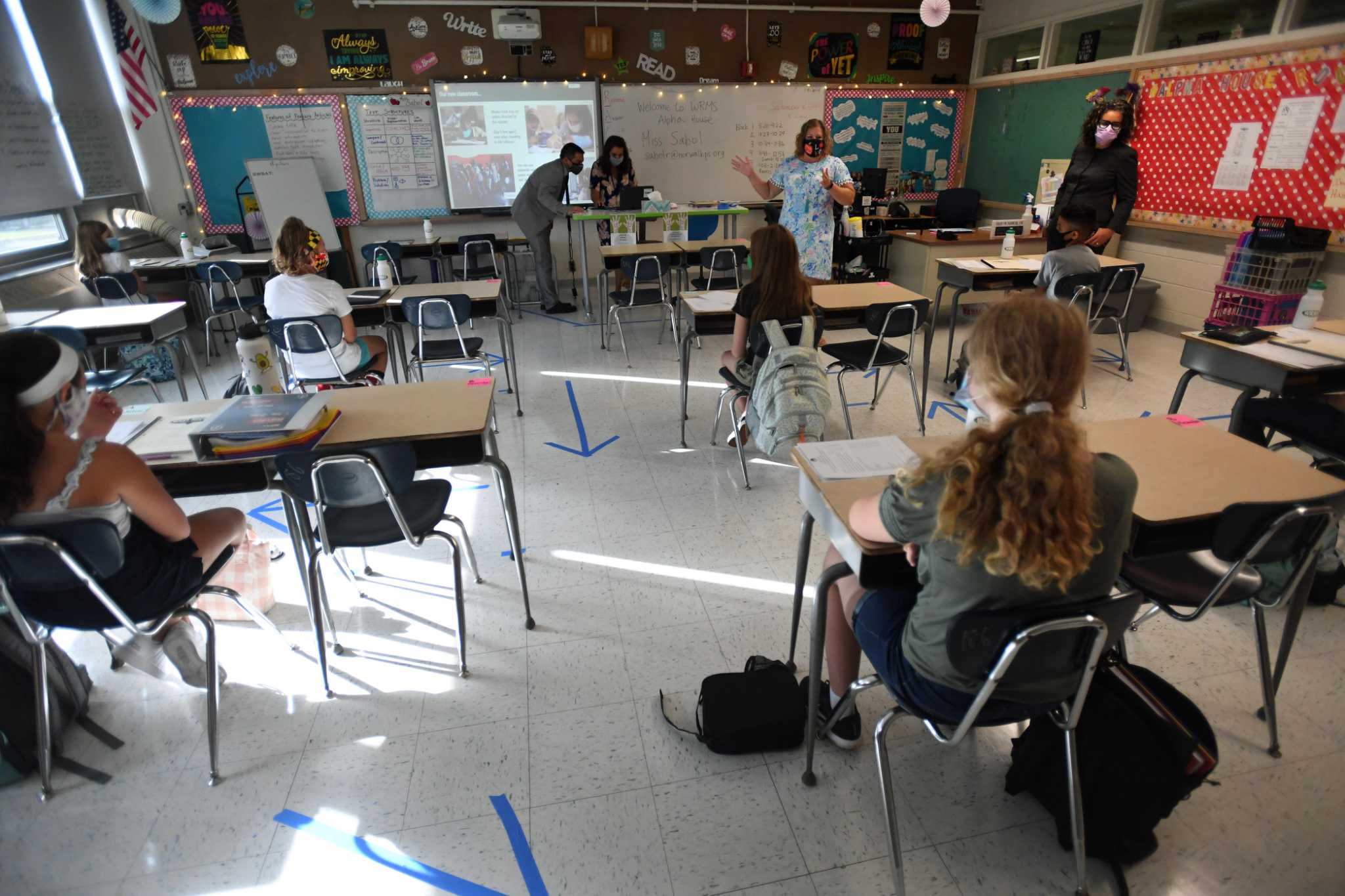 ‘I dread going back to remote’: COVID school closures strain Norwalk ...