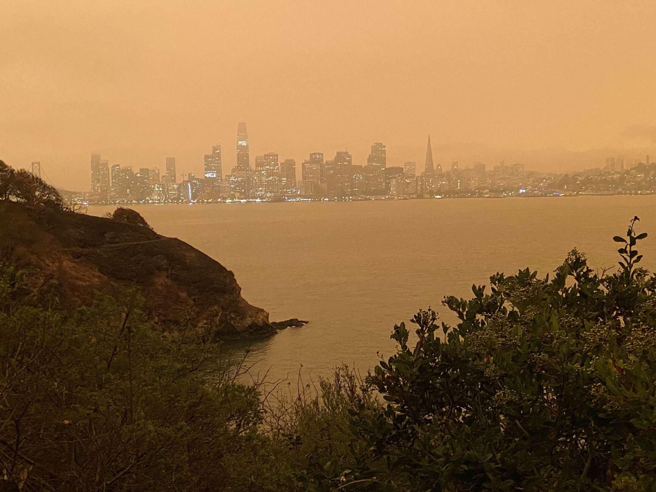Why your phone camera can't capture Northern California's orange sky
