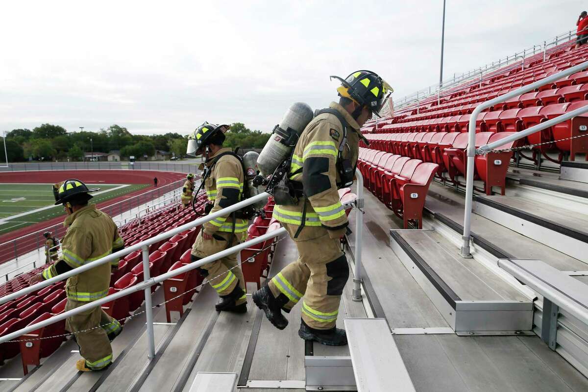 San Antonio area first responders honor the victims of 9/11