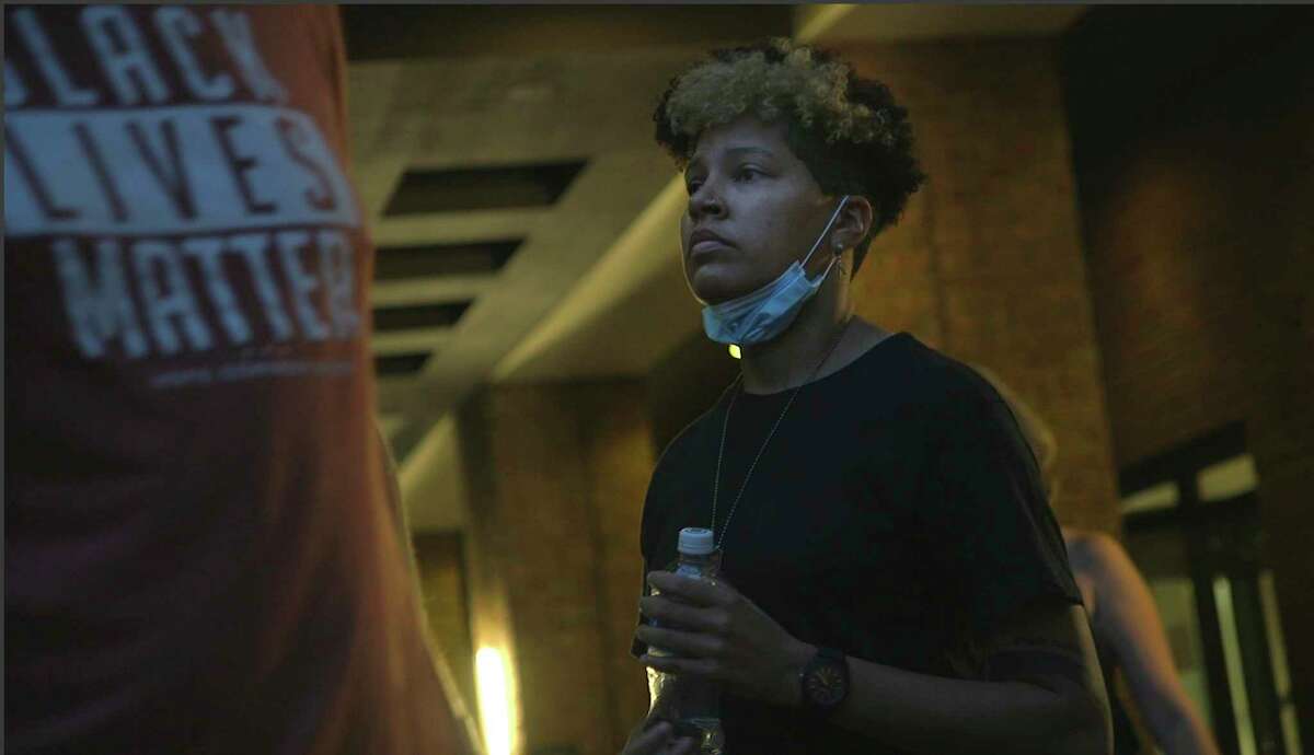 Rapper celebrates victory over Confederate emblem