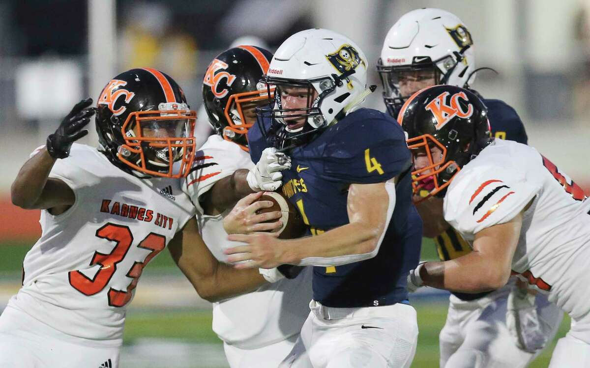 Poth runs wild over Karnes City