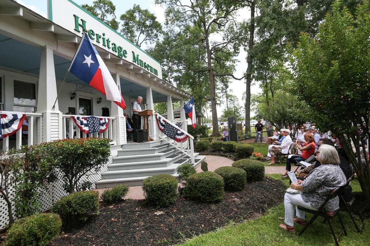Conroe pays tribute to Mayor Toby Powell as flags lowered