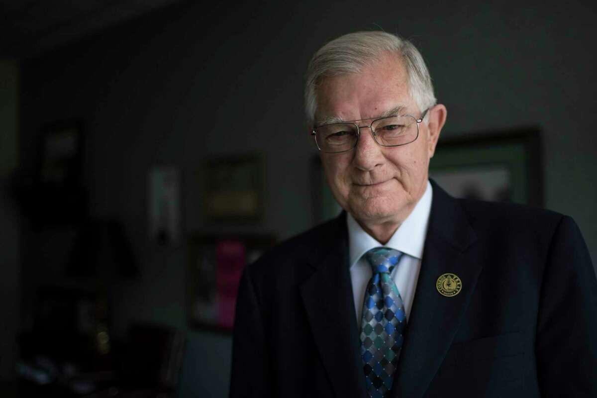 Conroe pays tribute to Mayor Toby Powell as flags lowered