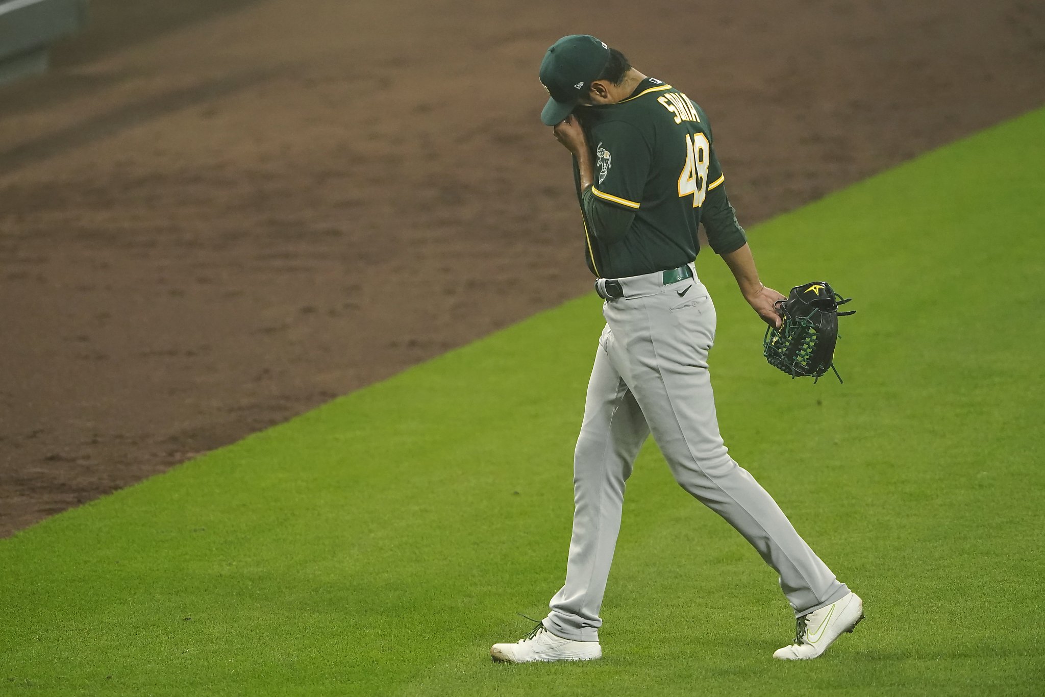 A’s squander five-run lead, lose 6-5 to Mariners in first game of ...