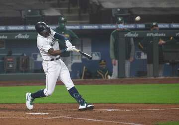 Seattle Mariners outfielder Kyle Lewis wins AL Outstanding Rookie award