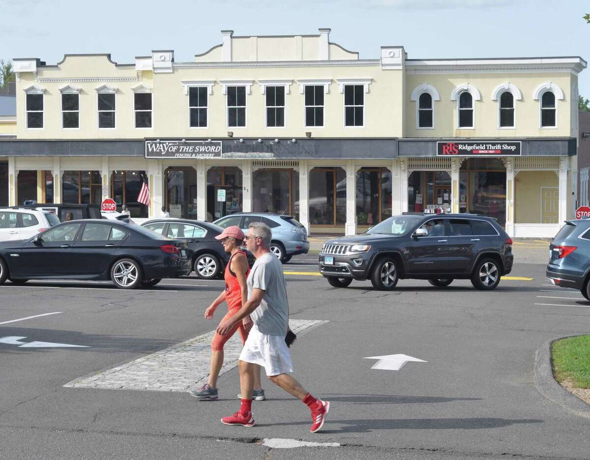 Trove of treasurers: Ridgefield’s Thrift Shop set to reopen