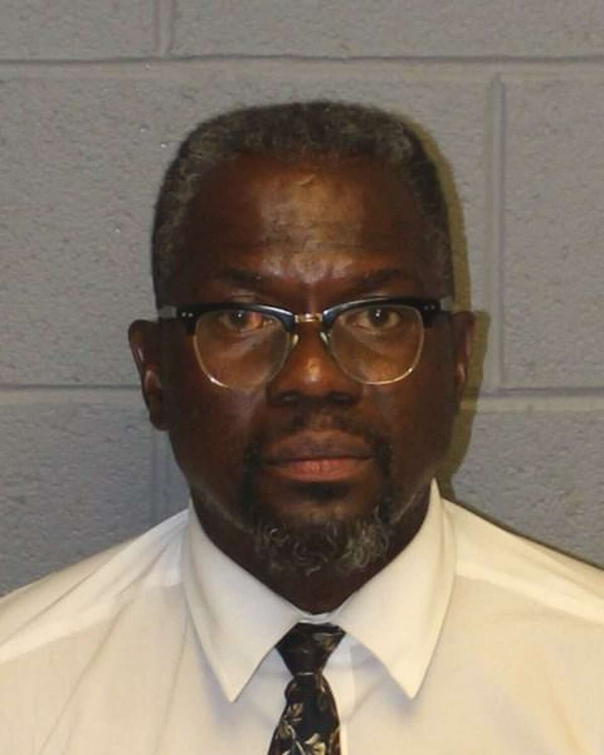 Bridgeport political activist charged with DUI in Monroe
