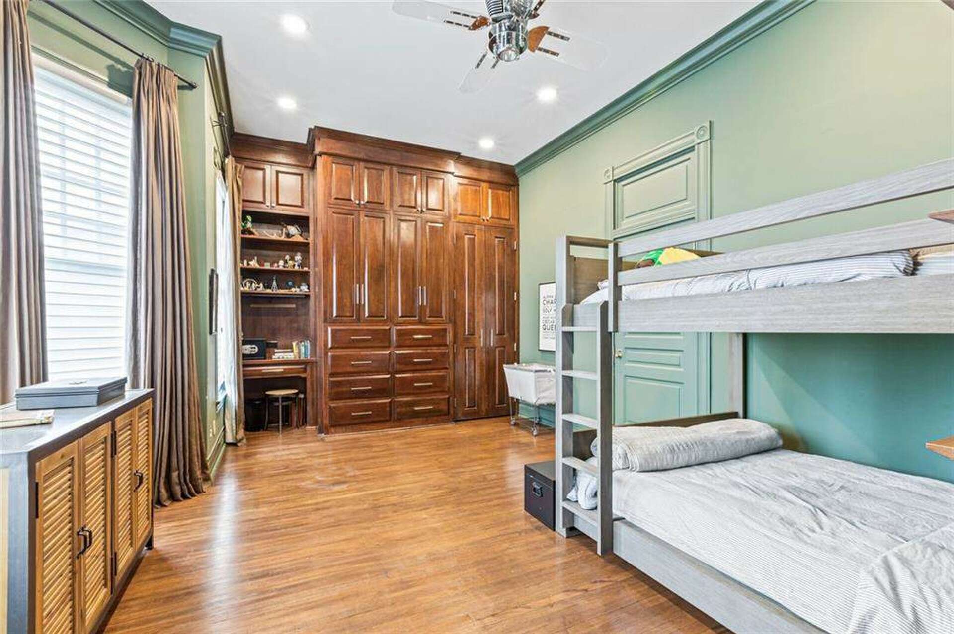 Dr Pepper founder's Texas home is on the market for $1.39 million