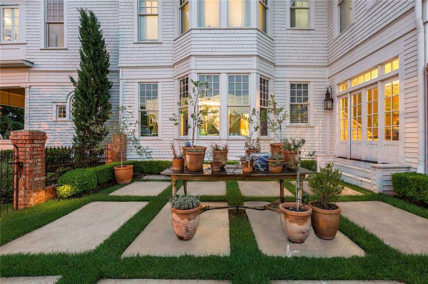 Dr Pepper founder's Texas home is on the market for $1.39 million