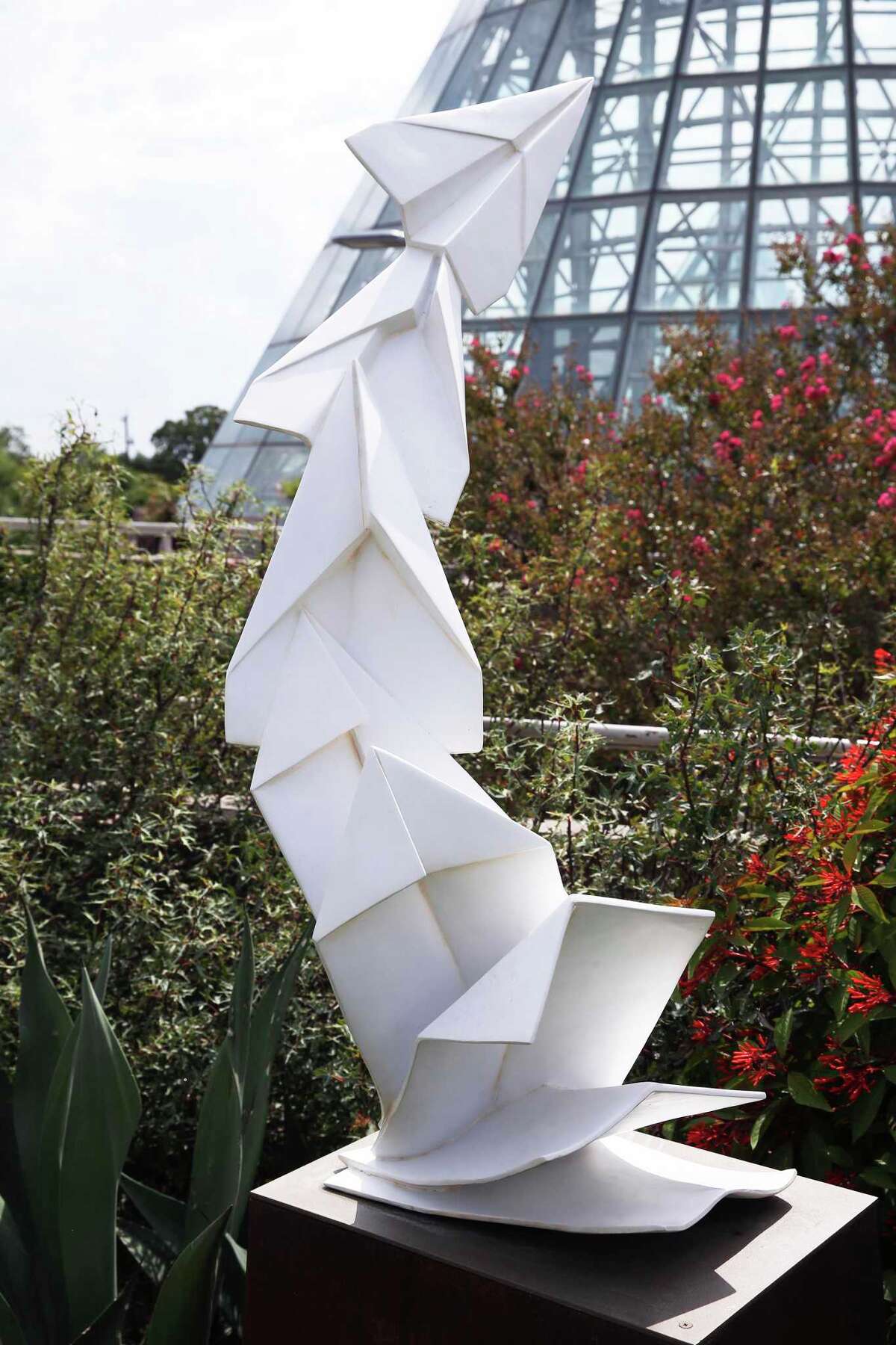 Origami sculpture show makes Texas debut at the San Antonio Botanical ...