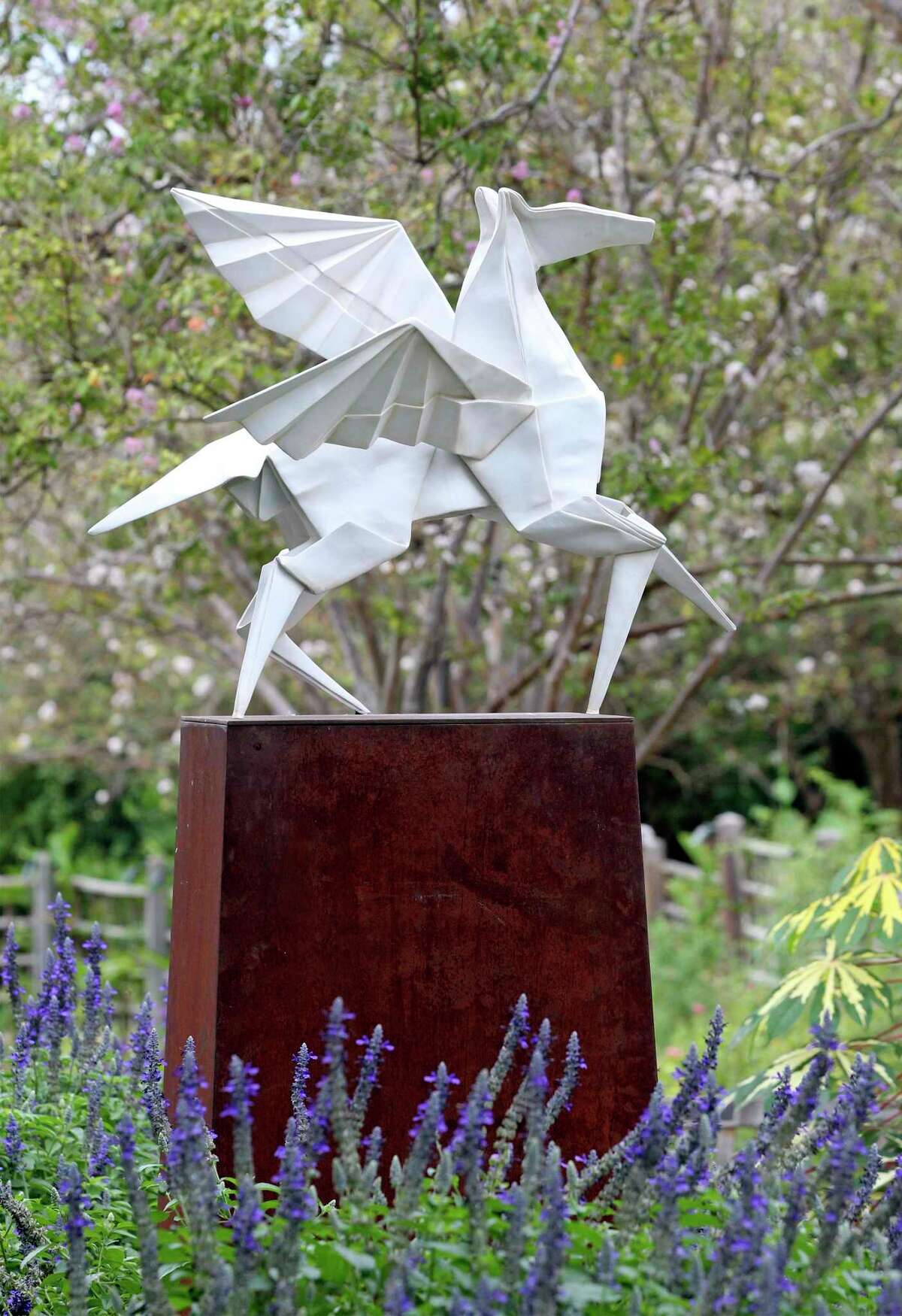 Origami sculpture show makes Texas debut at the San Antonio Botanical ...