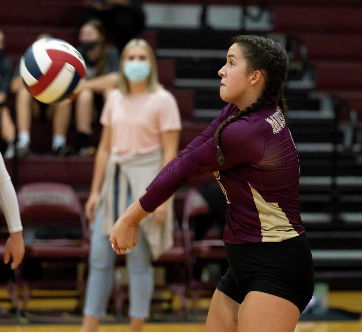 VOLLEYBALL: Magnolia West rolls past Conroe