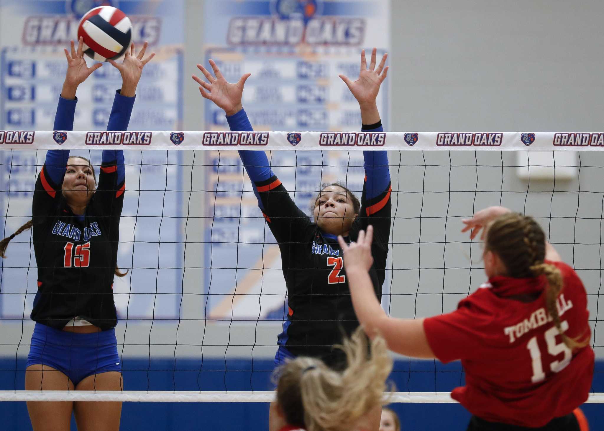 VOLLEYBALL: Grand Oaks tops familiar opponent Tomball in tough battle