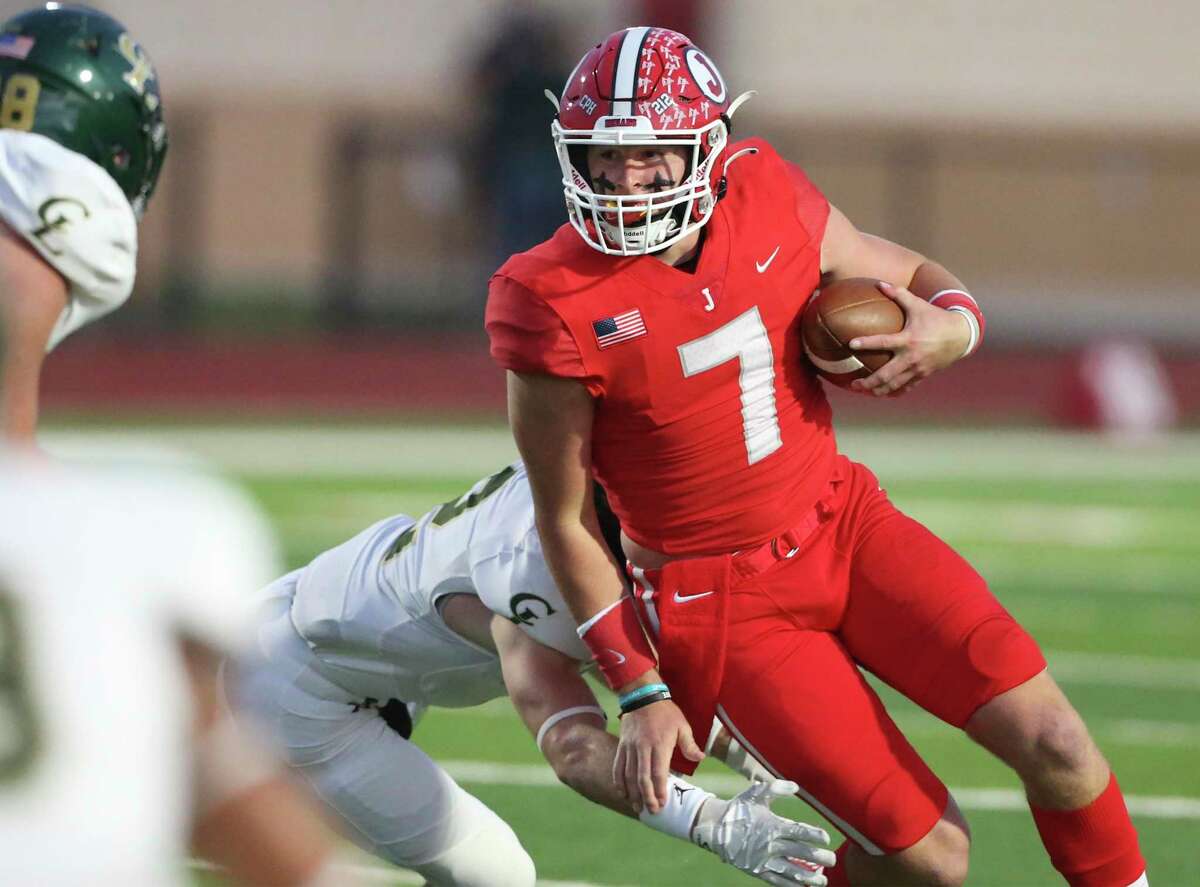 Bizarre play helps Jourdanton hold off Canyon Lake