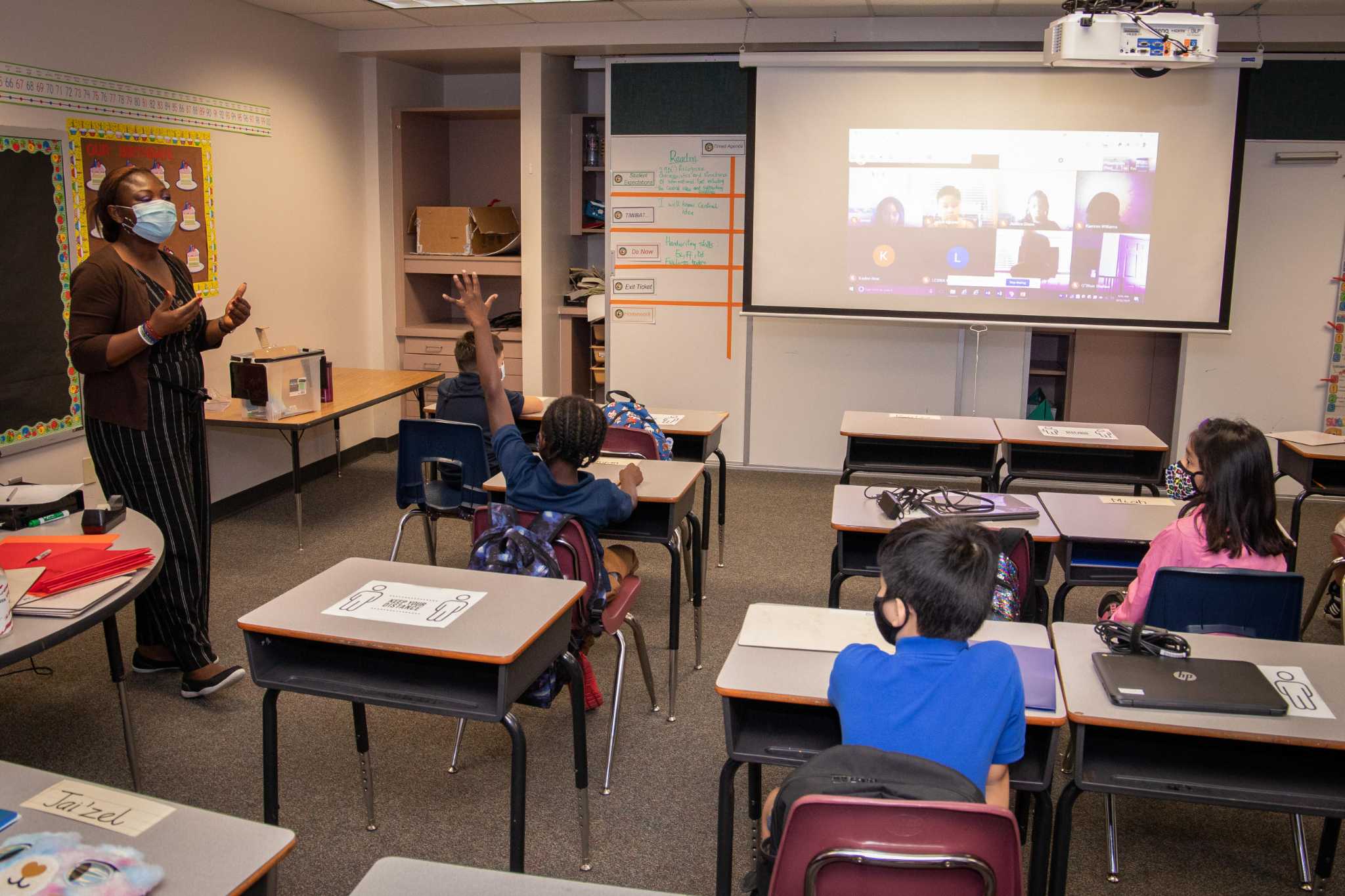 Spring ISD students begin return to classrooms