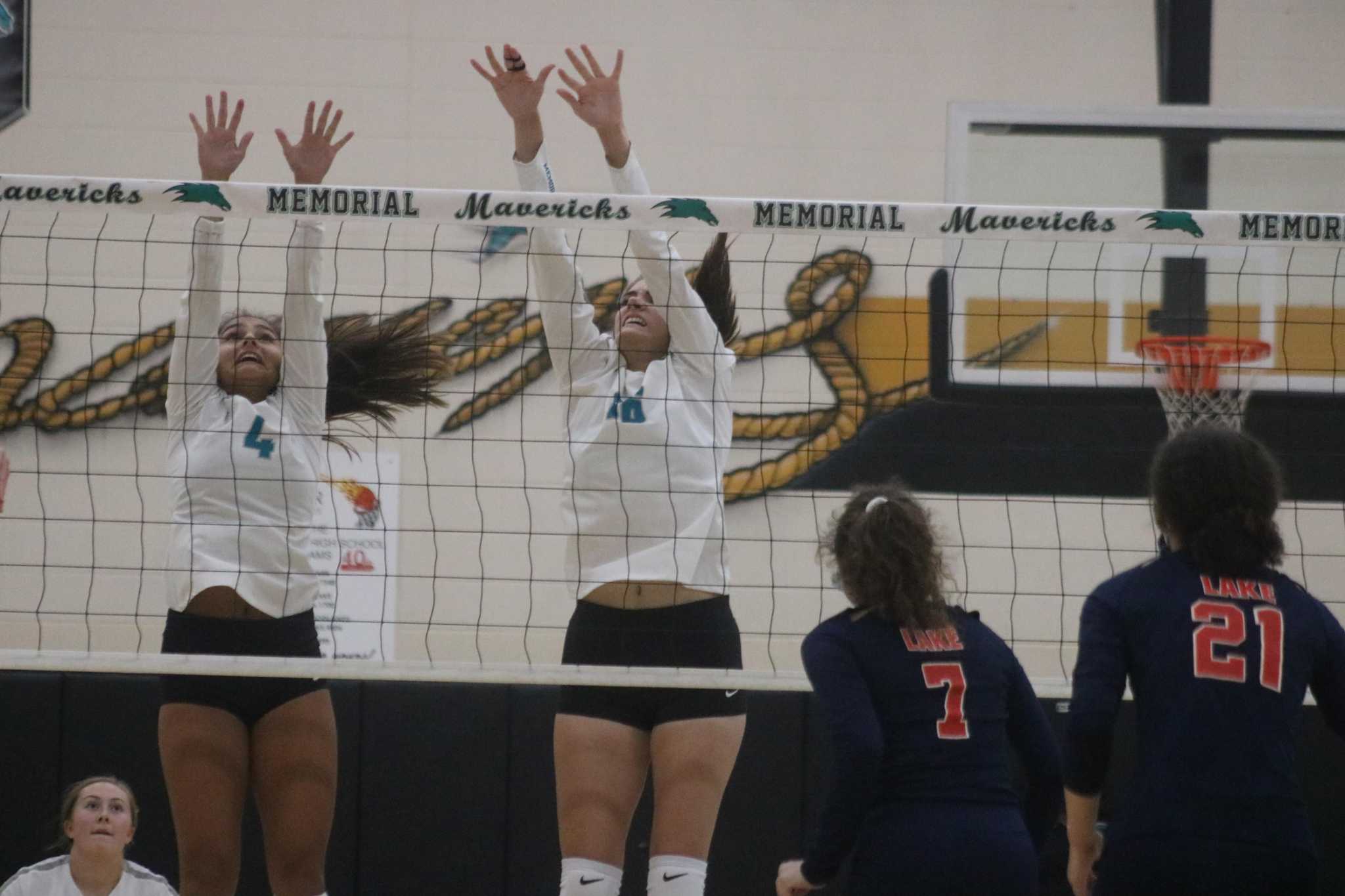 Lady Mavs volleyball team drops five-game marathon match to Clear Lake