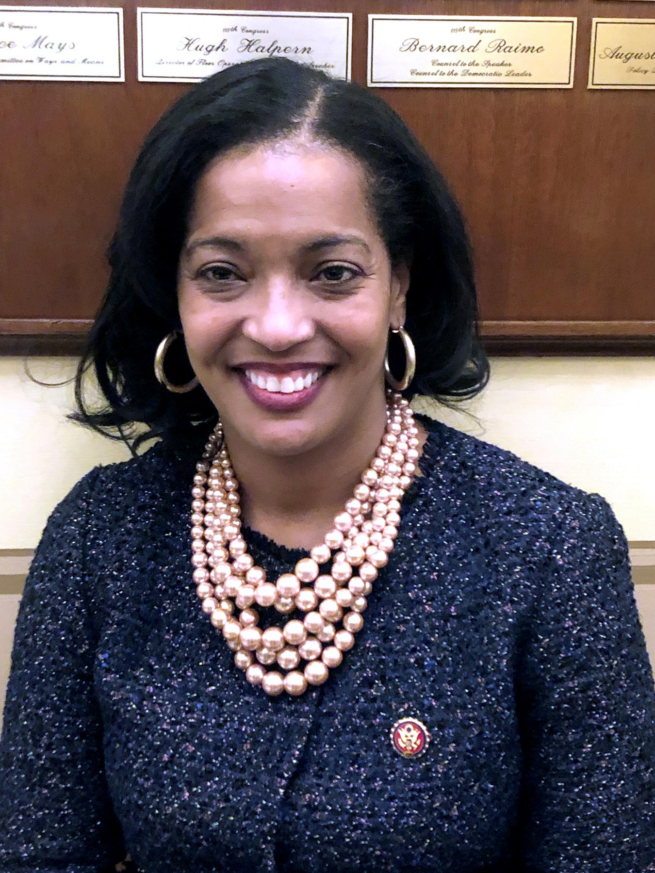 Rep. Hayes will quarantine after staffer tests positive for COVID-19