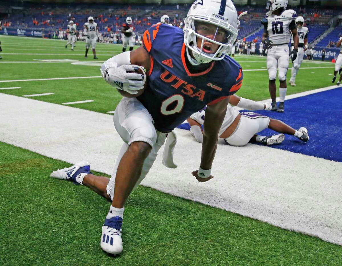 Frank Harris lifts UTSA to hard-fought win in home opener