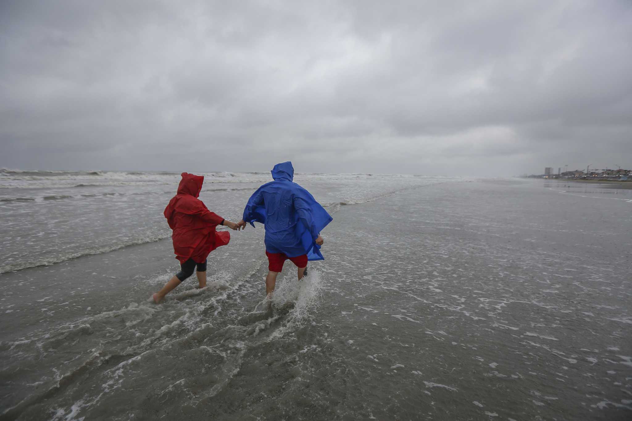 Turner: 'Expect the unexpected' as Tropical Storm Beta approaches ...