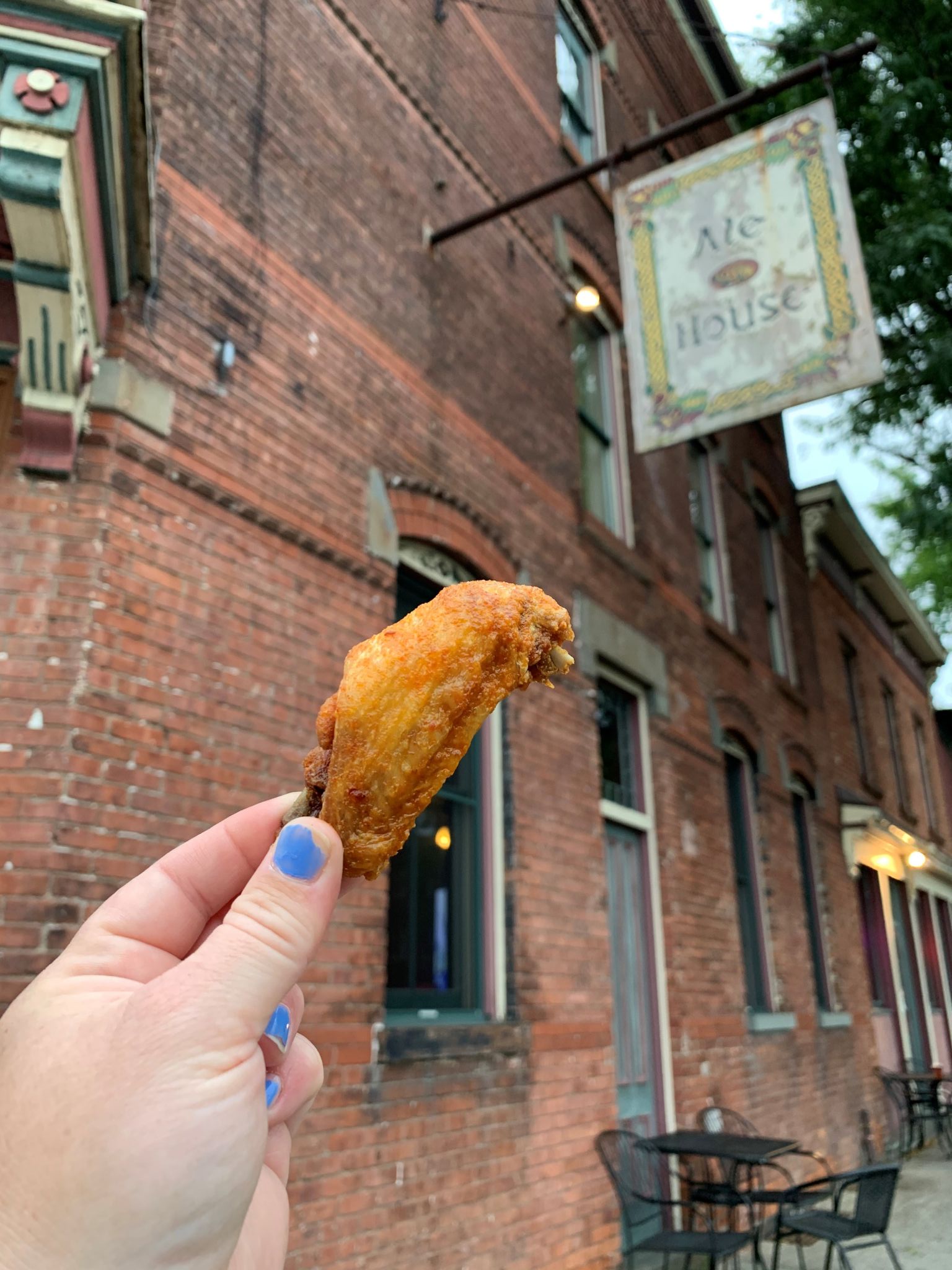 Buffalo native picks favored Capital Region wing spots