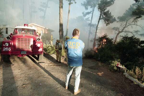 ‘Blaze races to sea’: The Mount Vision fire threatens Point Reyes 25 ...