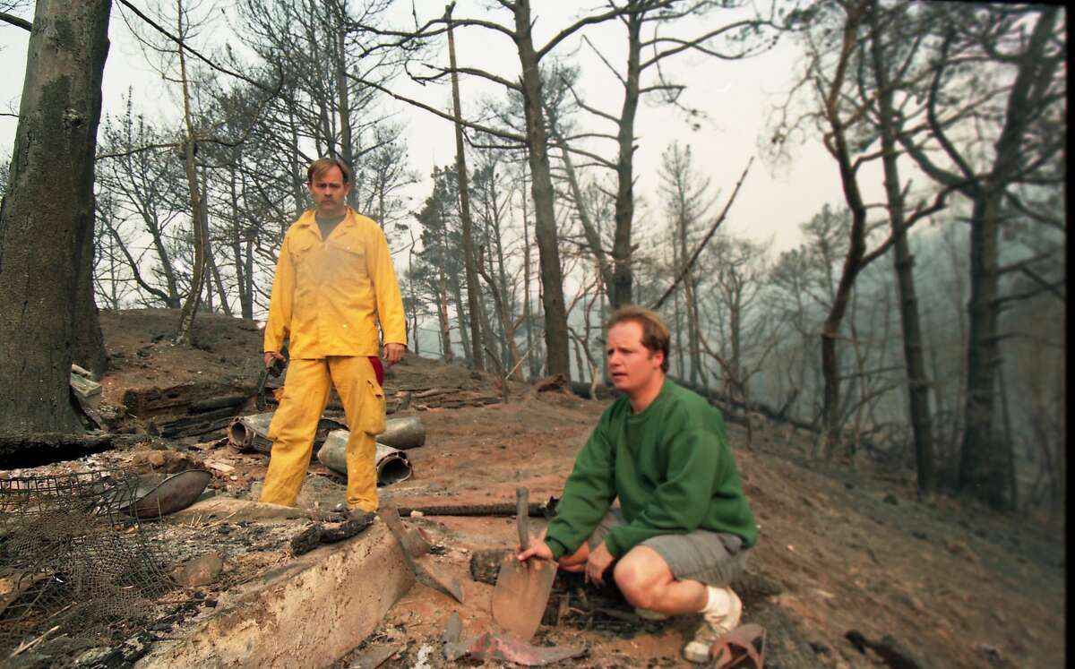 ‘Blaze races to sea’: The Mount Vision fire threatens Point Reyes 25 ...