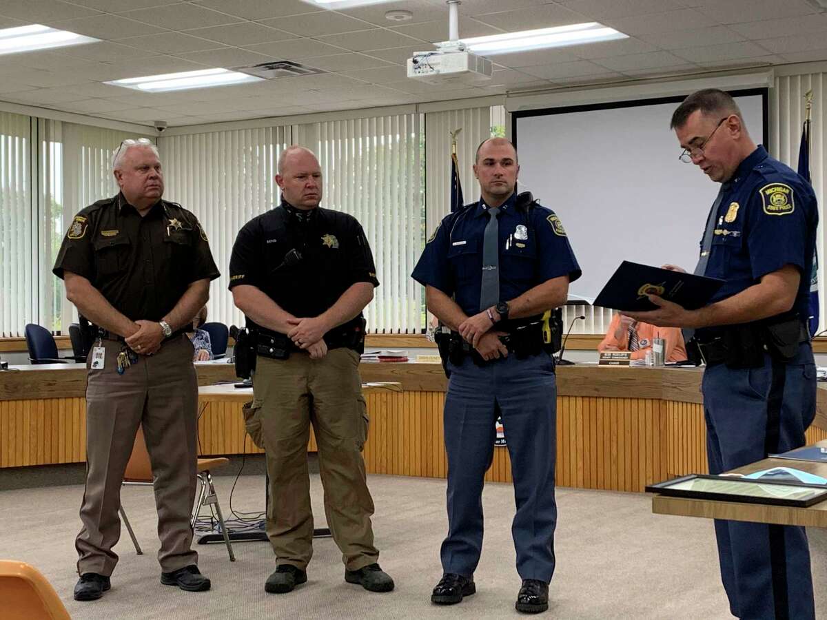 Benzie County deputy, state trooper earn lifesaving awards