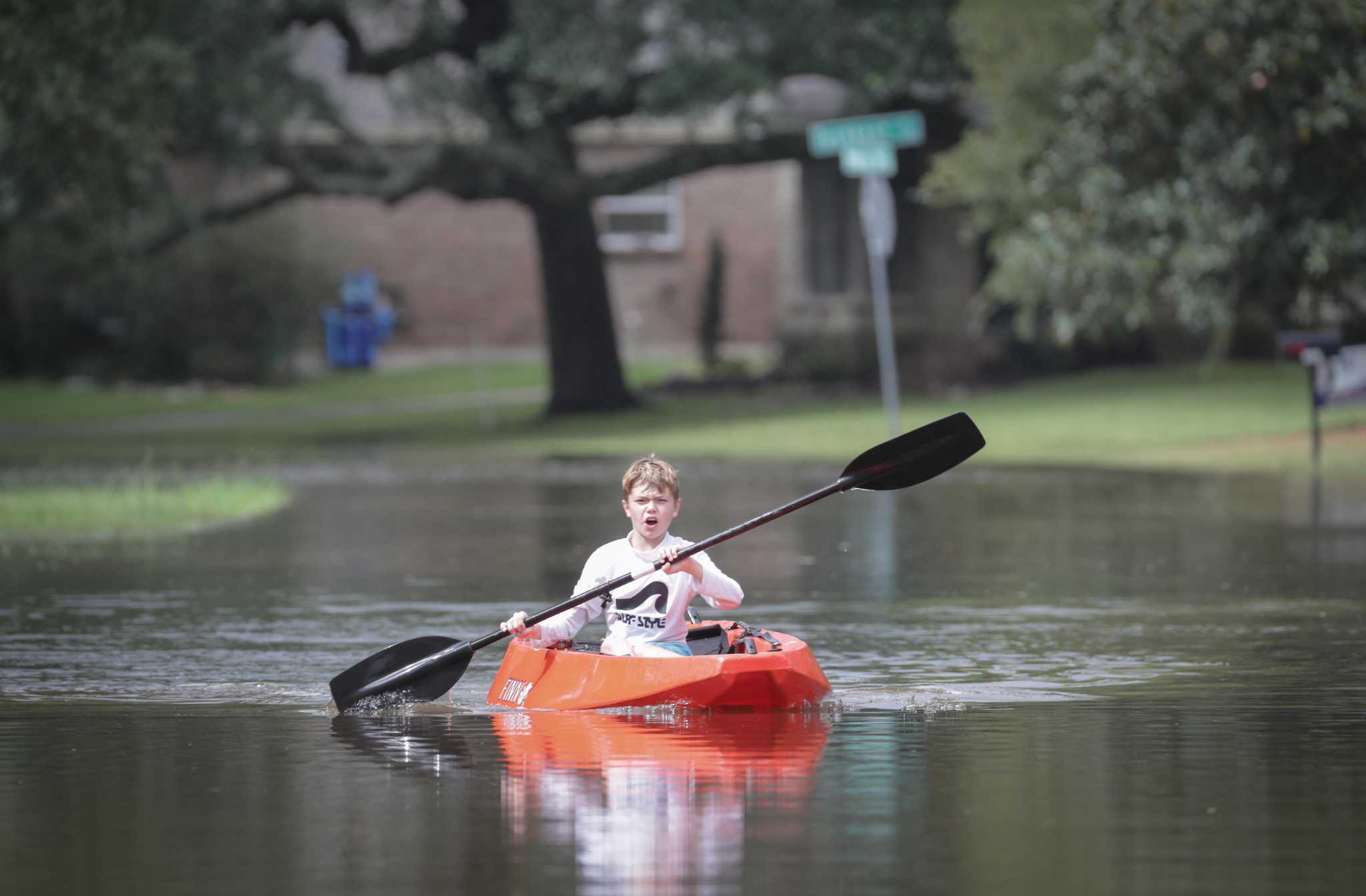 Clear Creek flooding reminds Friendswood residents of Harvey