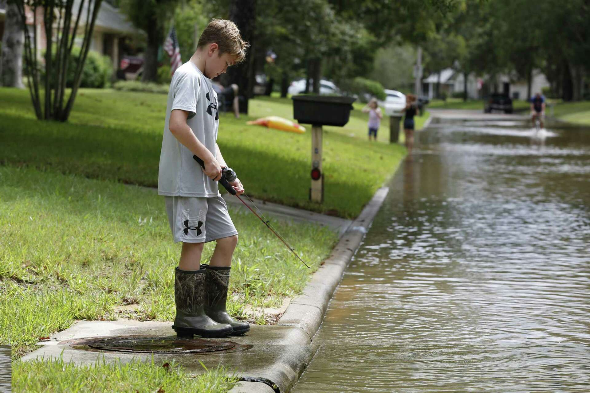 Clear Creek flooding reminds Friendswood residents of Harvey