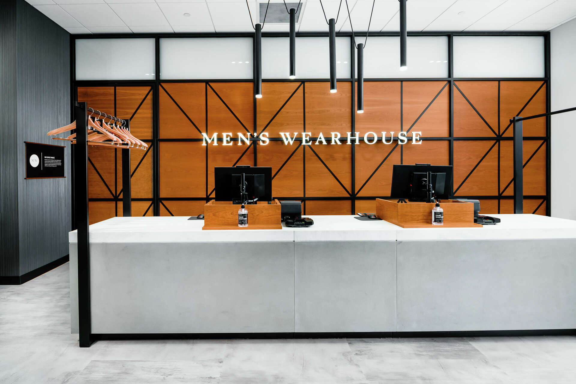 Men's Wearhouse unveils 'Next Gen' store incorporating digital shopping ...