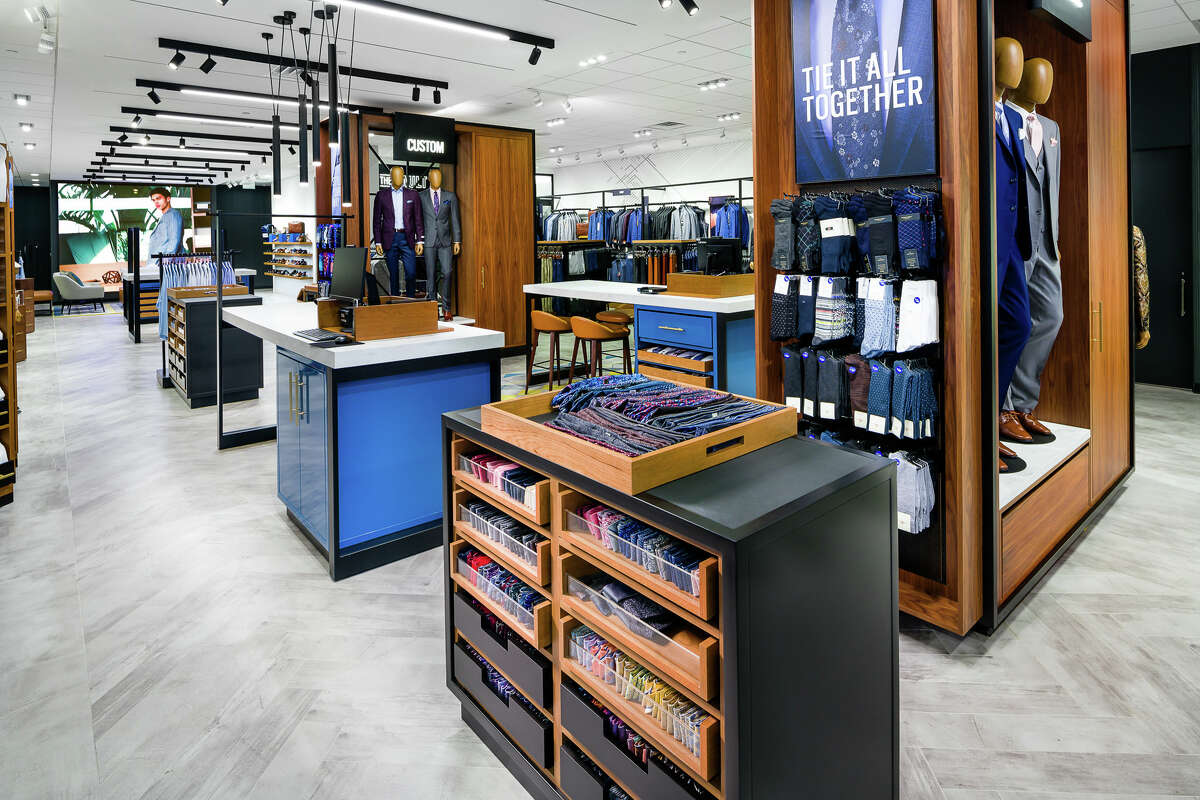 Men's Wearhouse unveils 'Next Gen' store incorporating digital shopping ...
